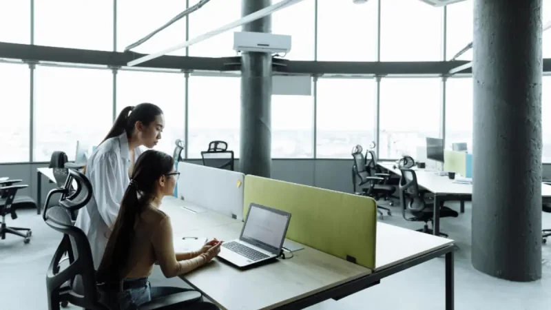 What Are Modern Workplace Solutions? Key Components & How to Get Started